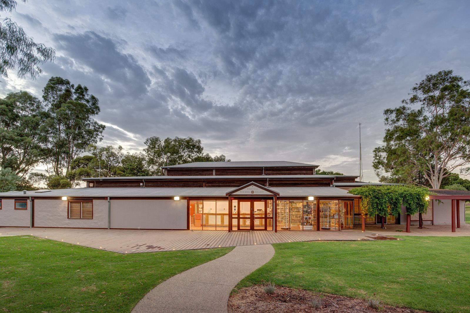 Swan Hill Regional Art Gallery - EdTripper