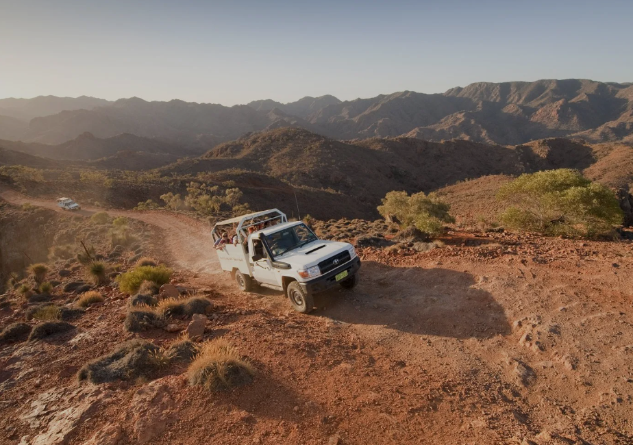 Guided 4WD Tour - EdTripper