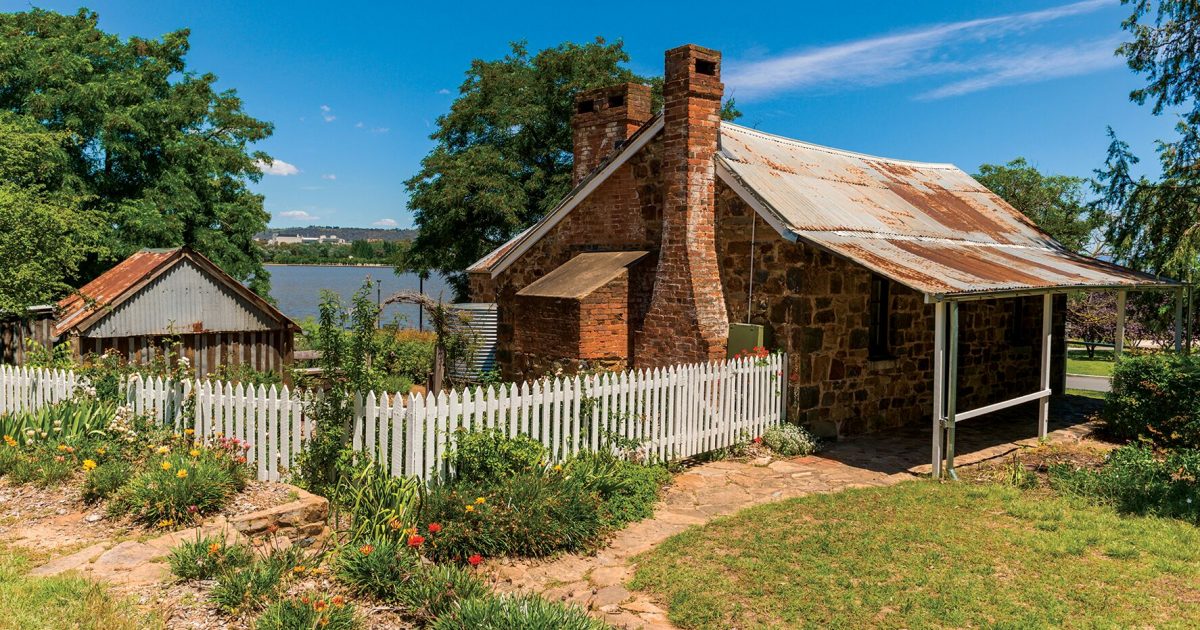 Blundell's Cottage - EdTripper