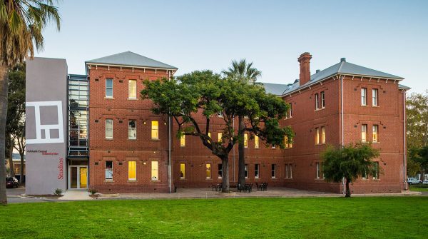 Adelaide Central Gallery - EdTripper